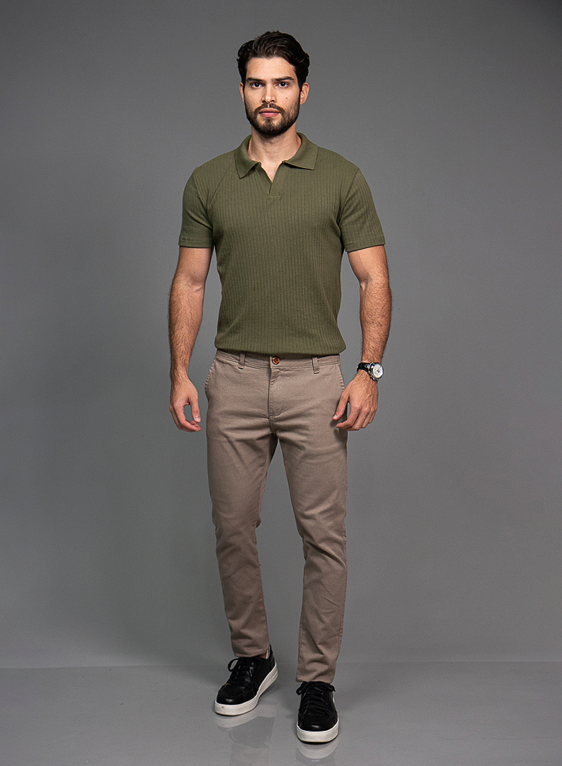 Camisa Polo Masculina com Gola Italiana e Textura Elegante
